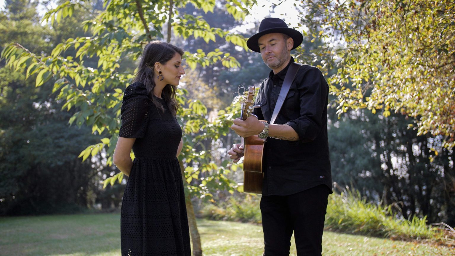 Auckland Acoustic Duo | Izzy & Moe | Better Band : Better Band