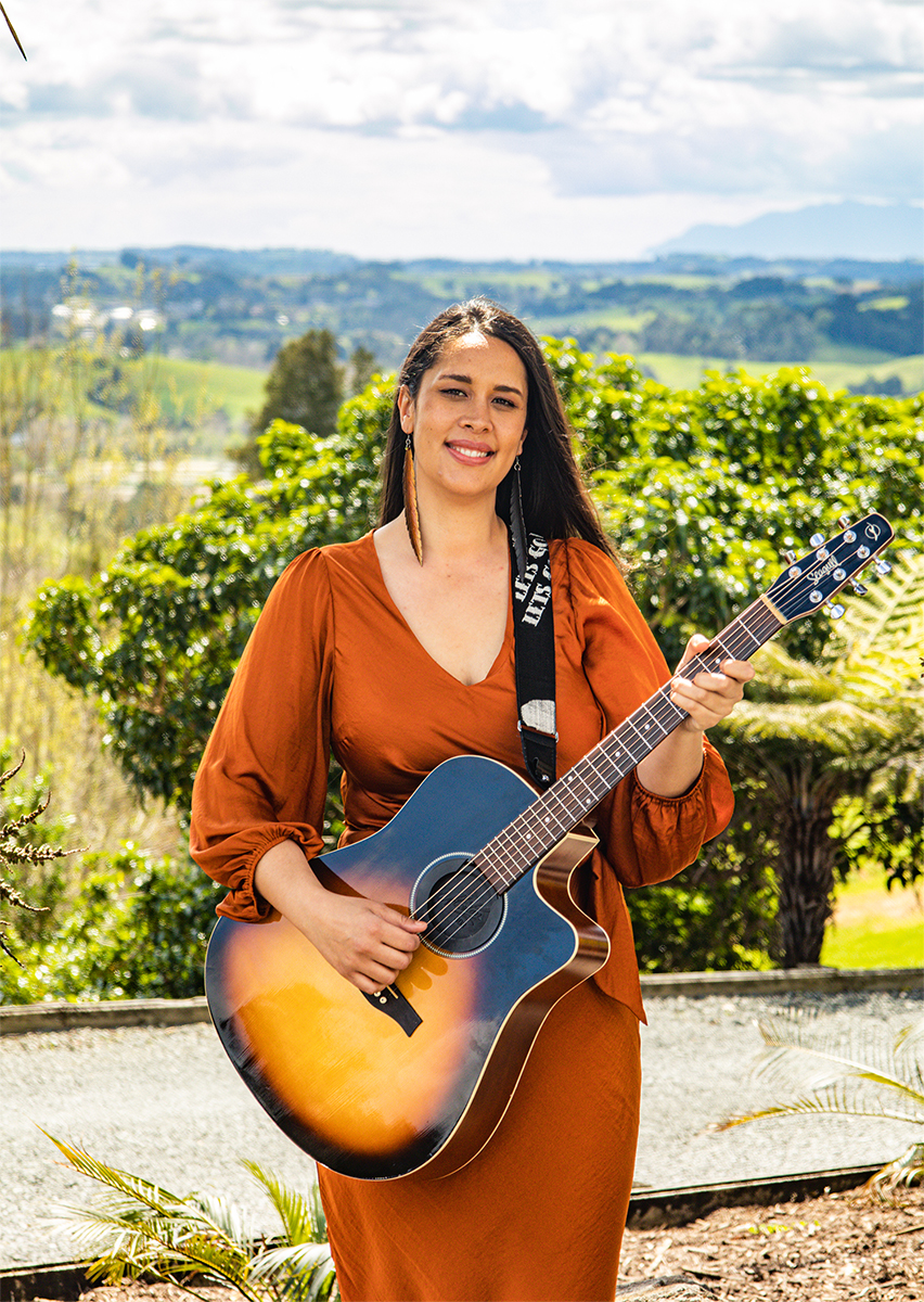 Lana Fia | Auckland Acoustic Musician | Better Band : Better Band