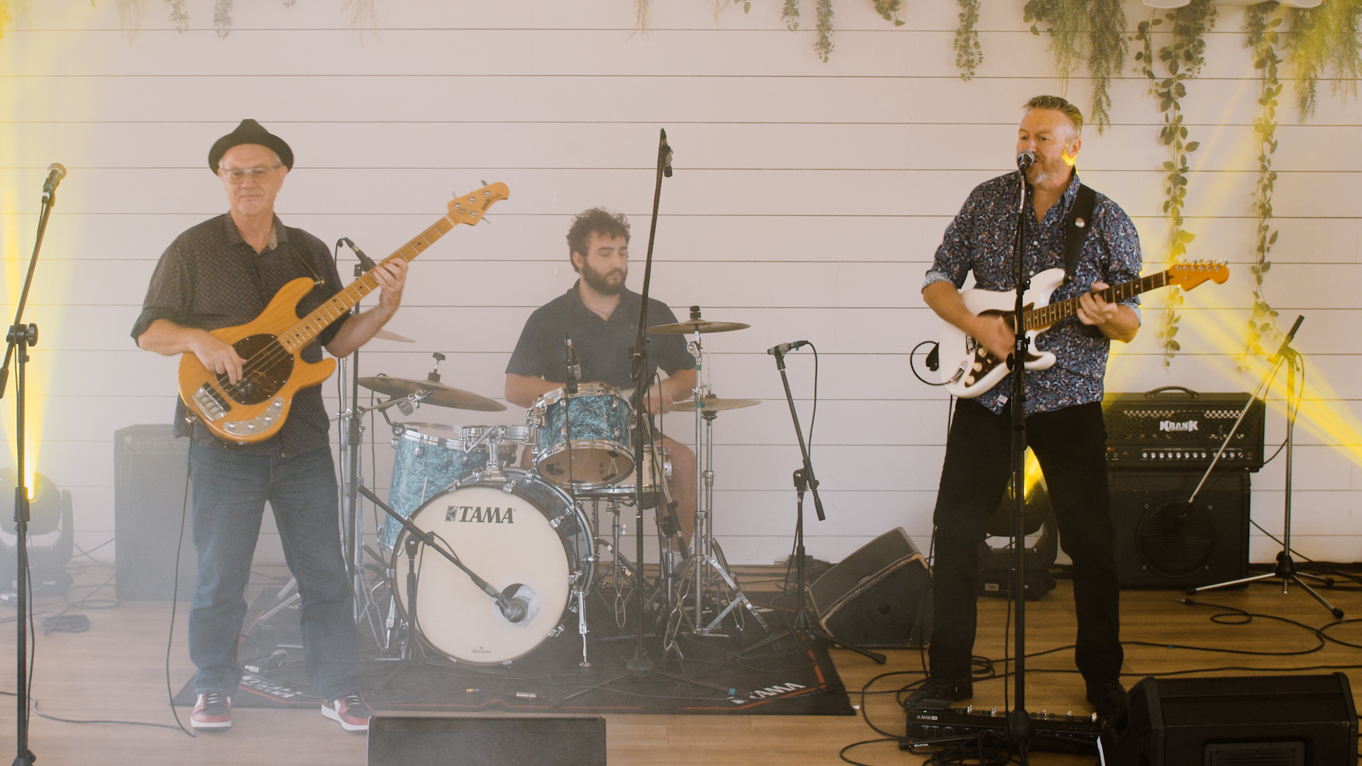 Auckland Cover Band | The Craig Cave Band : Better Band