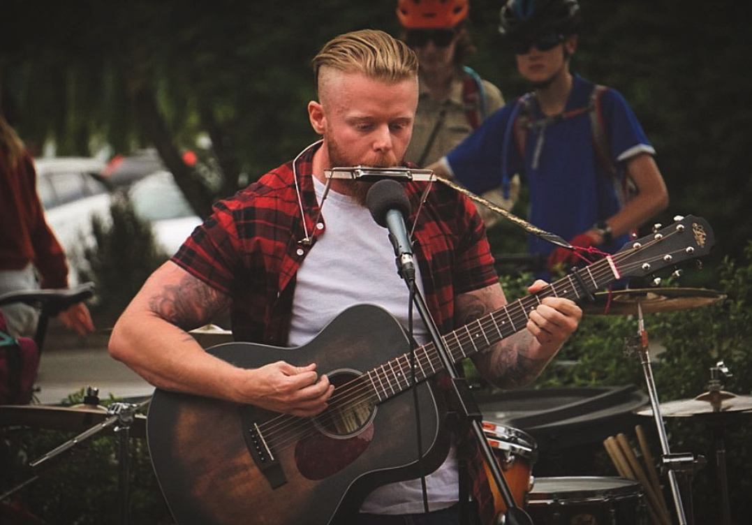 Queenstown Solo Artist | Sean Tinker | Wedding & Event Music : Better Band